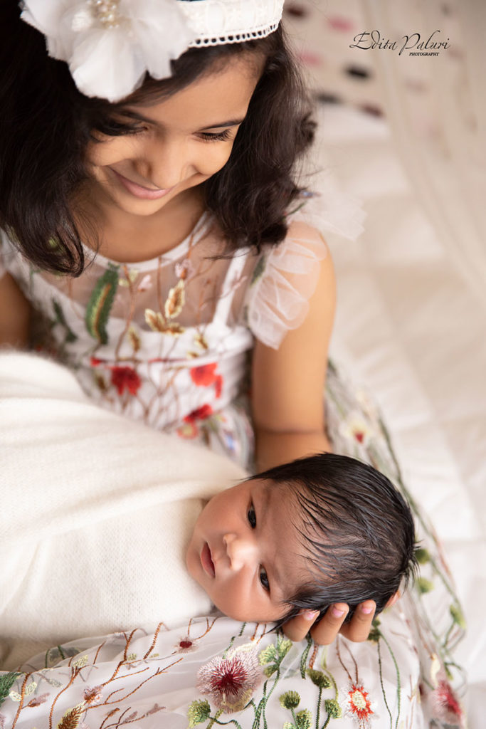 Newborn boy and his amazing big sister photo shoot in Pune | Edita ...